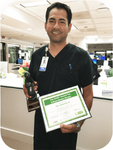Salinas Valley Health Nurse Receives DAISY Award