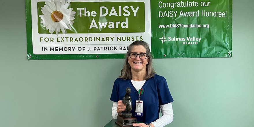 Salinas Valley Health Nurse Receives DAISY Award