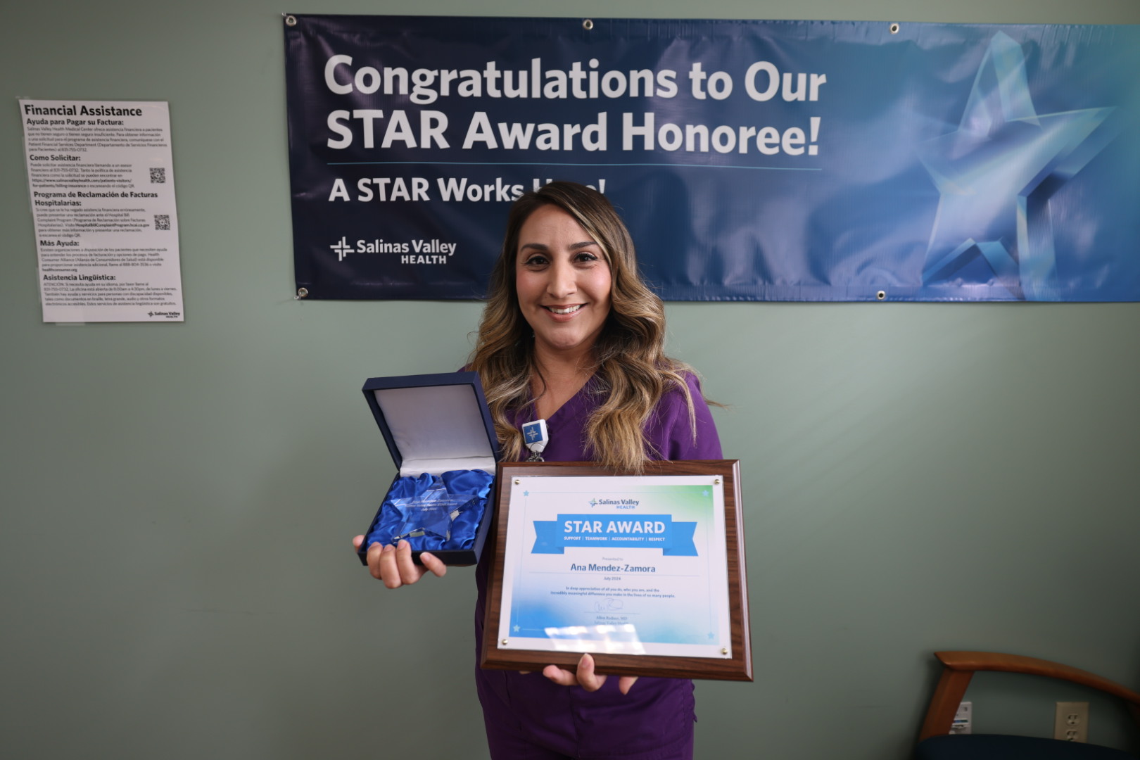 Wound Healing Clinic Clerk Receives STAR Award